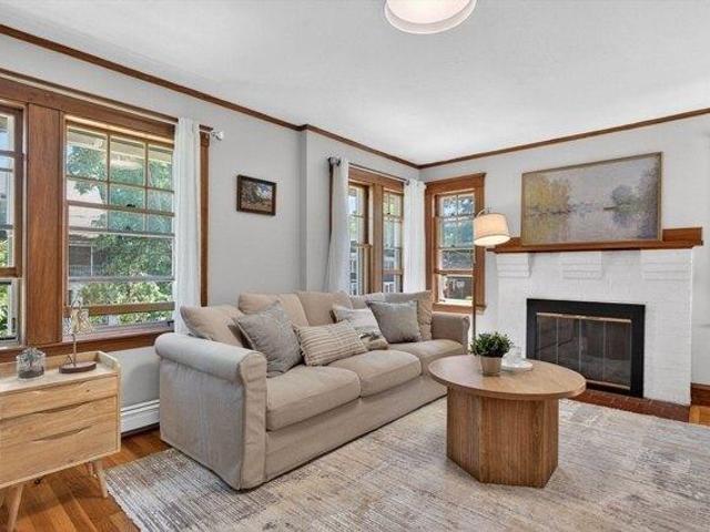 condo with 3 bedroom, Newton MA ES103848812