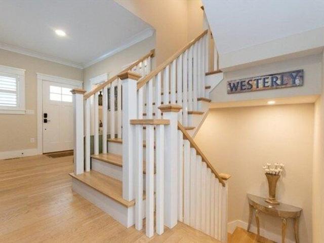 condo with 3 bedroom, Newton MA ES103016945