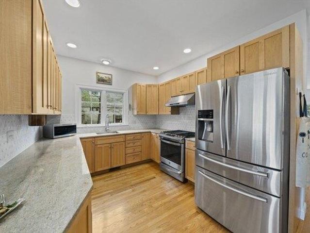 condo with 3 bedroom, Newton MA ES103069900