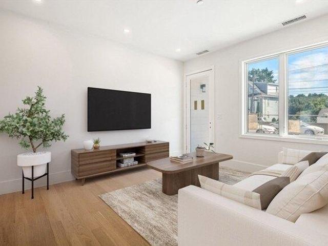 condo with 3 bedroom, Newton MA ES105256796