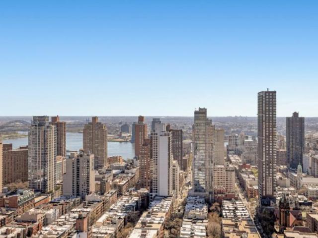condo with 3 bedroom, New York NY ES101213535