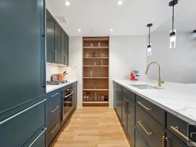 condo with 3 bedroom, NEW YORK NY ES101391701