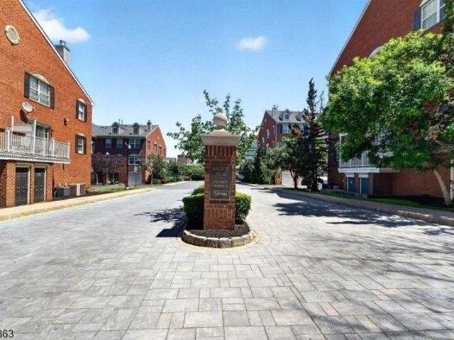 condo with 3 bedroom, Newark NJ ES104538989