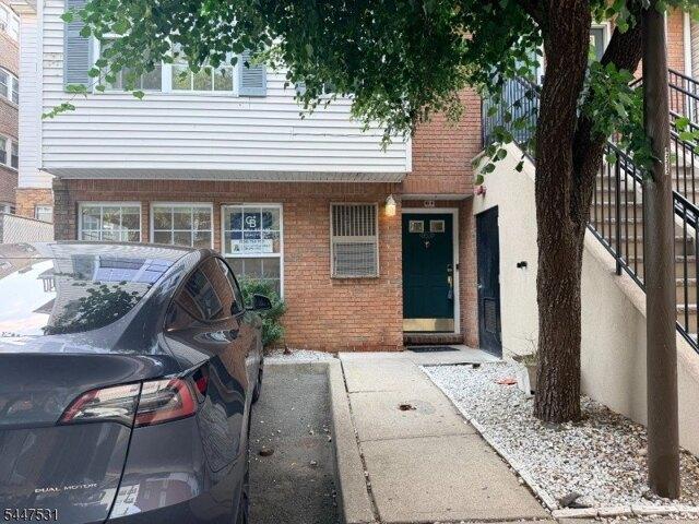 condo with 3 bedroom, Newark NJ ES104905212