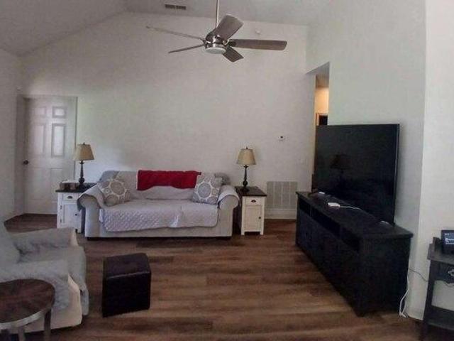 condo with 3 bedroom, Newberry FL DLS92922860