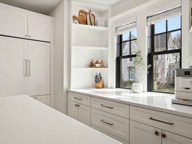 condo with 3 bedroom, Newburyport MA DS102799896