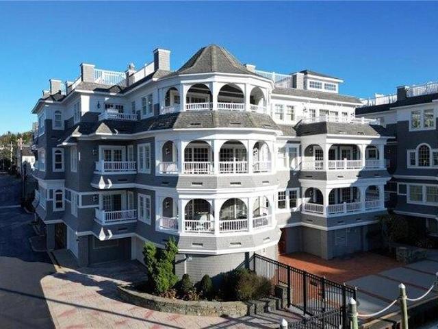 condo with 3 bedroom, Newport RI DS103019532