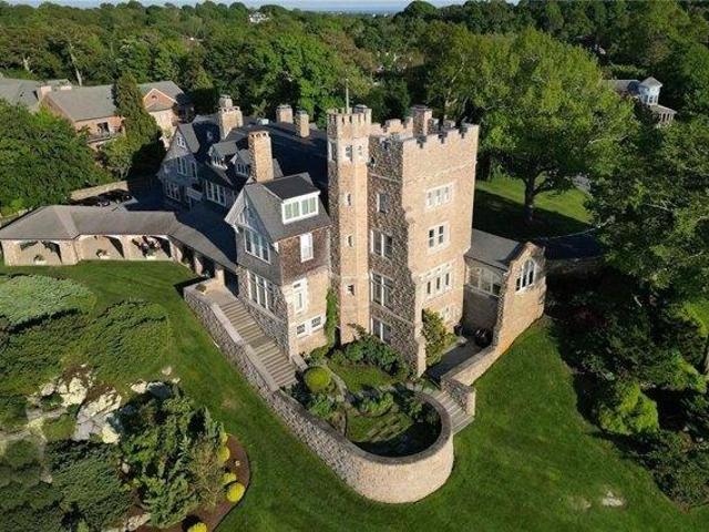 condo with 3 bedroom, Newport RI ES103496171