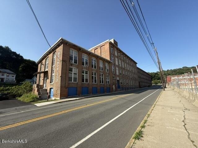 condo with 3 bedroom, North Adams MA ES105059164