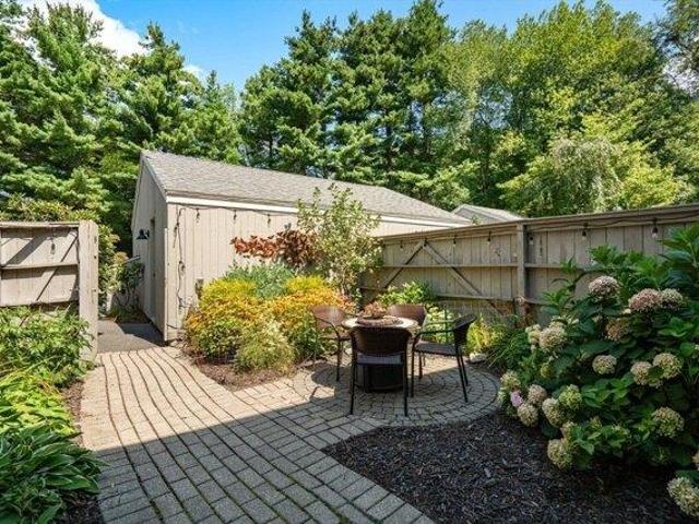 condo with 3 bedroom, North Andover MA ES105142461
