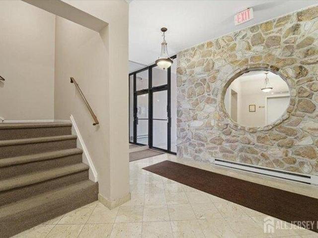 condo with 3 bedroom, North Bergen NJ DS104477766