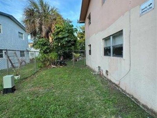 condo with 3 bedroom, North Lauderdale FL ES104900605