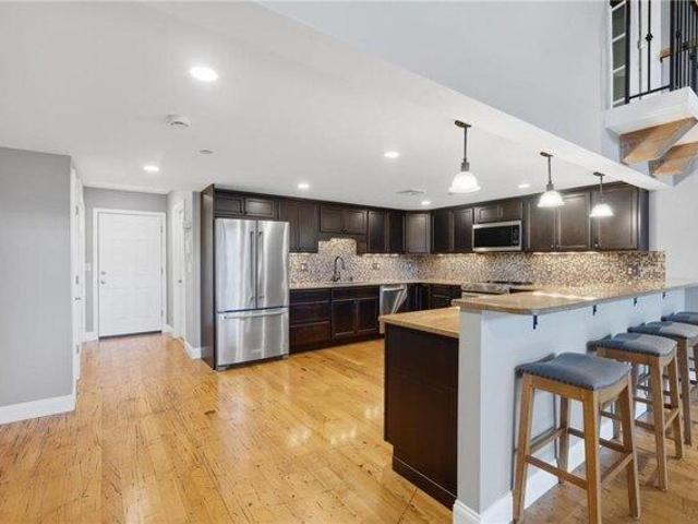condo with 3 bedroom, North Smithfield RI ES105125000