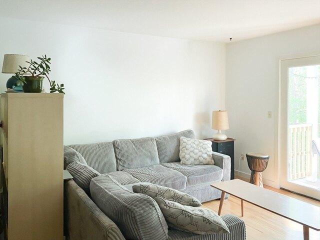 condo with 3 bedroom, Northampton MA DLS101632110