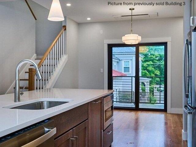 condo with 3 bedroom, Northampton MA DLS101747820
