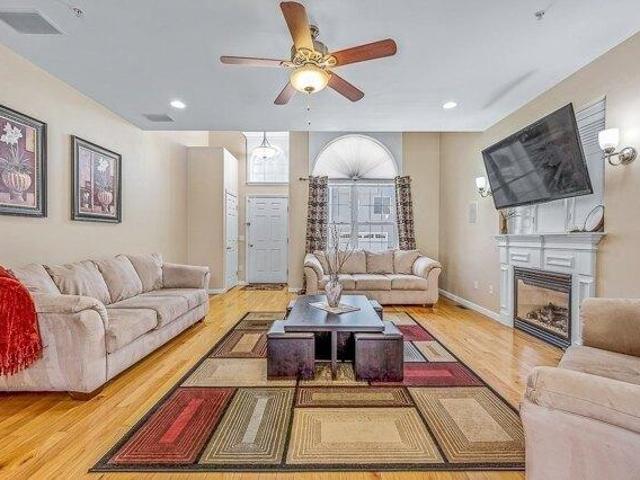 condo with 3 bedroom, Northborough MA ES103434742