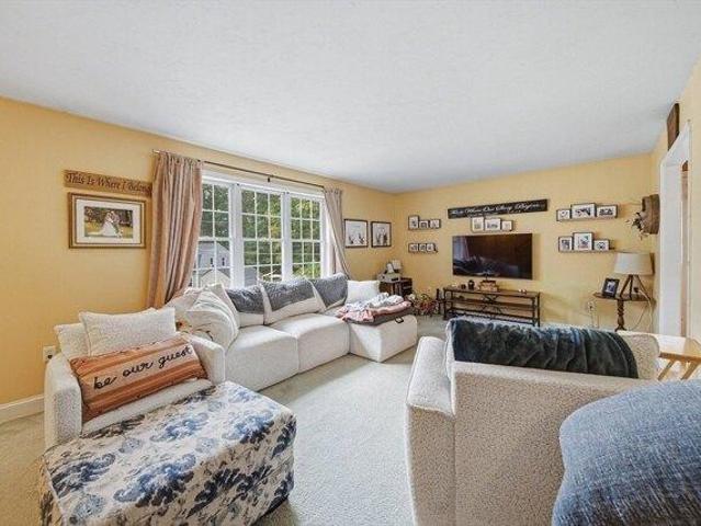 condo with 3 bedroom, Northbridge MA ES105060859