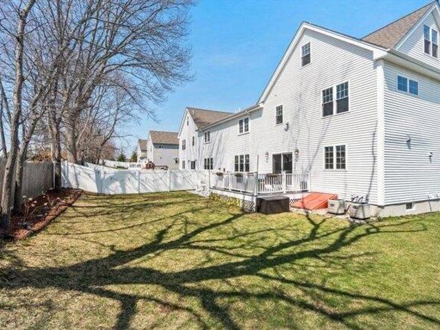 condo with 3 bedroom, Norwood MA ES103809059
