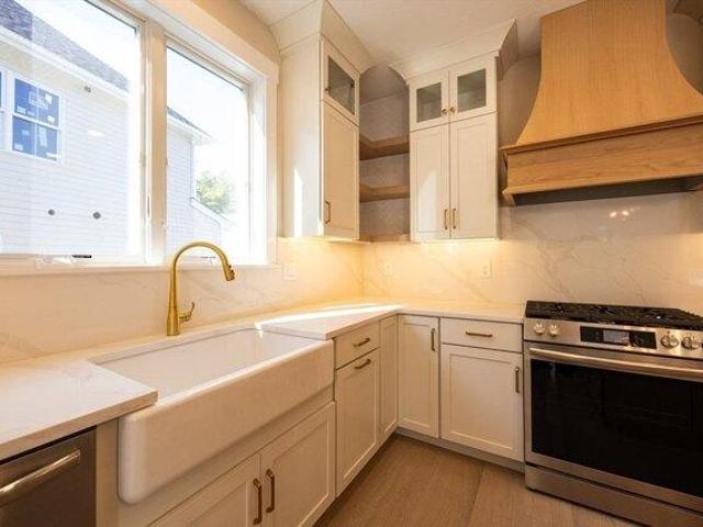 condo with 3 bedroom, Norfolk MA DS102726067