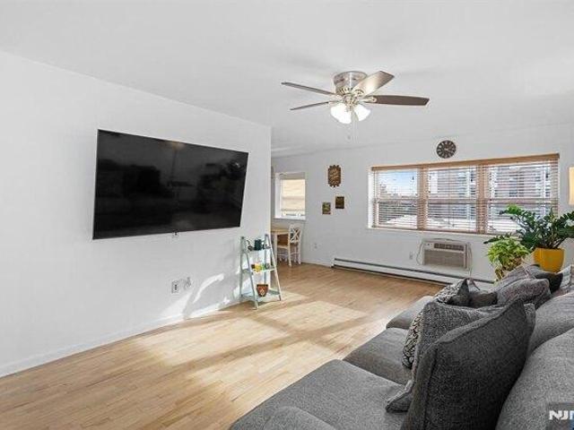 condo with 3 bedroom, Nutley NJ ES104332977