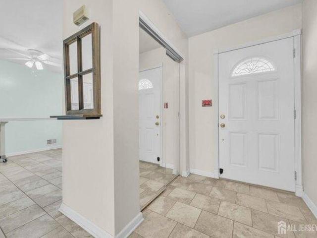 condo with 3 bedroom, Old Bridge NJ ES103602987