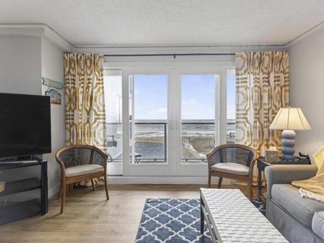 condo with 3 bedroom, Old Orchard Beach ME DS102119846