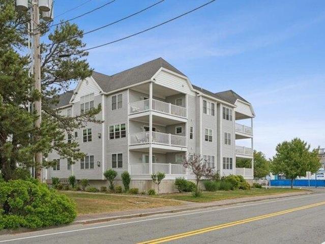 condo with 3 bedroom, Old Orchard Beach ME ES103436929