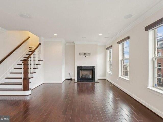 condo with 3 bedroom, Oxon Hill MD ES104906494