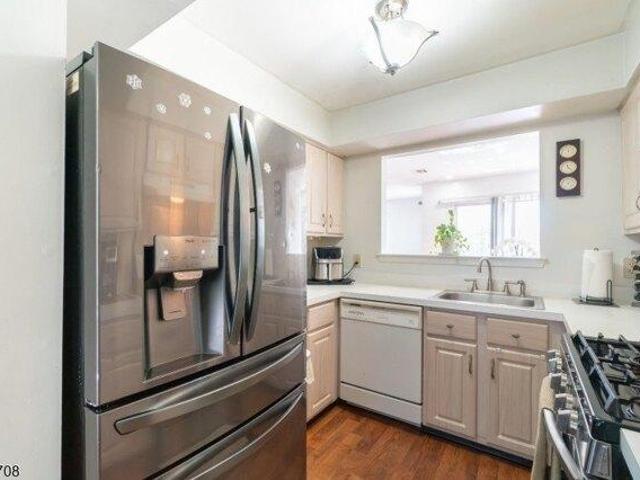 condo with 3 bedroom, Oxford NJ DLS102315477