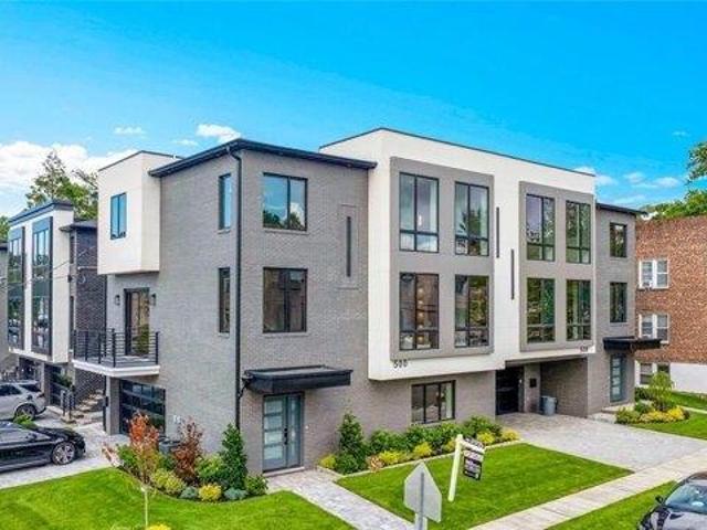 condo with 3 bedroom, Palisades Park NJ ES104850913