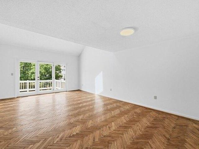 condo with 3 bedroom, Peabody MA ES105041029
