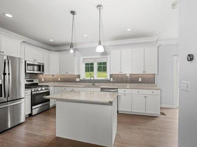 condo with 3 bedroom, Pepperell MA ES105126682
