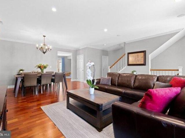 condo with 3 bedroom, Philadelphia PA DS103603345