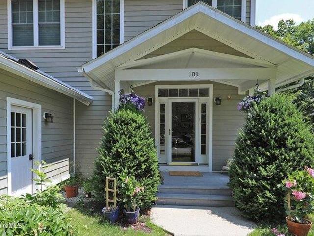 condo with 3 bedroom, Pittsfield MA DS104150427