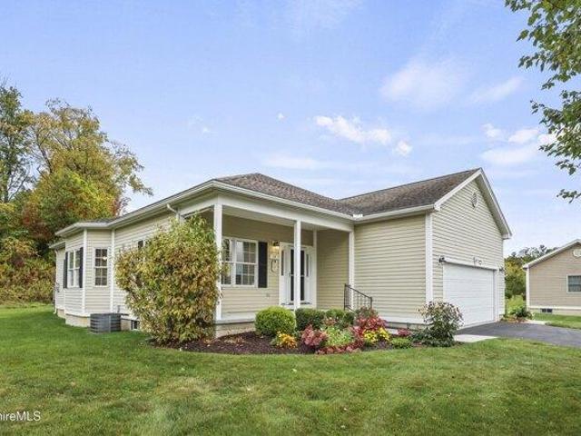 condo with 3 bedroom, Pittsfield MA DS102824428