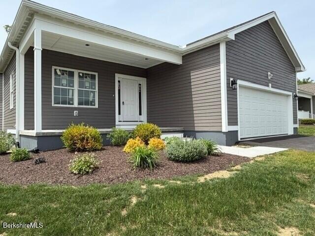 condo with 3 bedroom, Pittsfield MA ES104111751