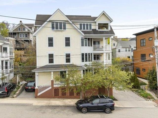condo with 3 bedroom, Portland ME DLS102823403