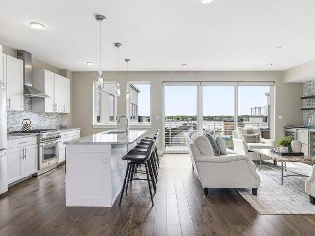 condo with 3 bedroom, Portland ME DS103033501