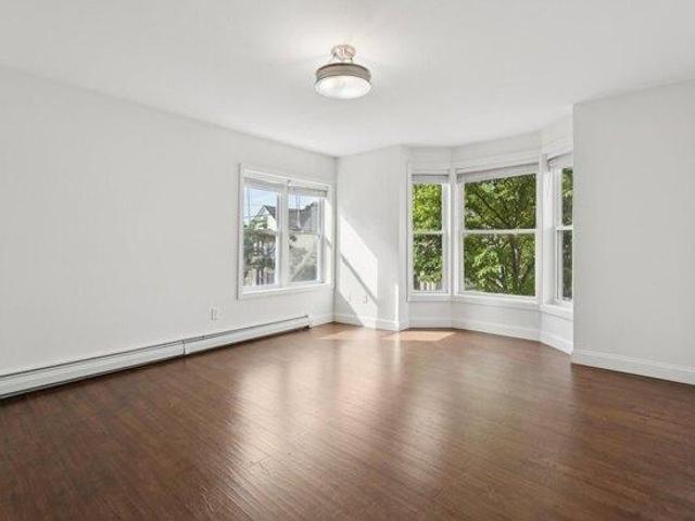condo with 3 bedroom, Portland ME DS104266725