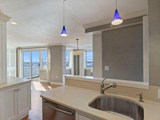 condo with 3 bedroom, Portland ME ES103437352