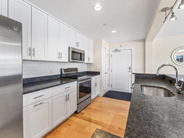 condo with 3 bedroom, Portland ME ES103439742