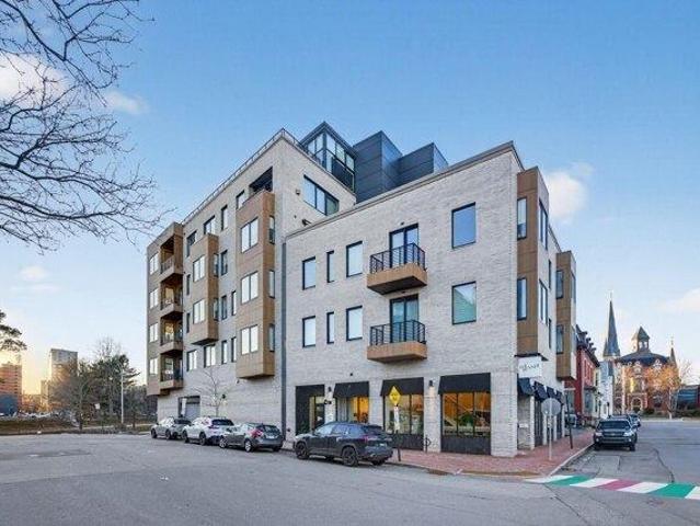 condo with 3 bedroom, Portland ME ES104113481