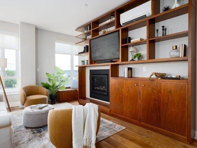 condo with 3 bedroom, Portland ME ES104235886