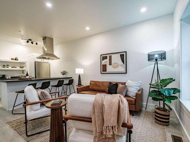 condo with 3 bedroom, Portland ME ES104406329