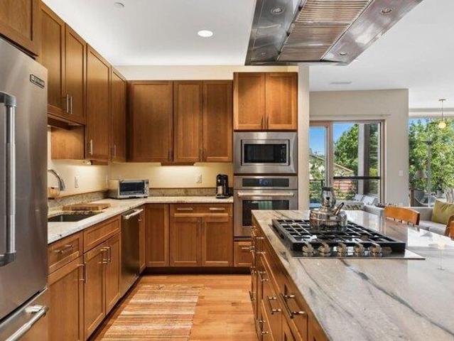 condo with 3 bedroom, Portland ME ES104510775