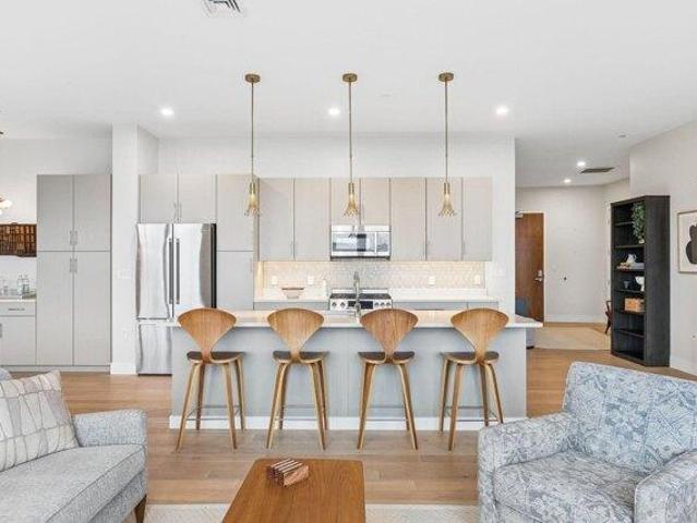 condo with 3 bedroom, Portland ME ES105126623