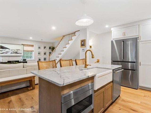 condo with 3 bedroom, Portsmouth NH DLS102345228