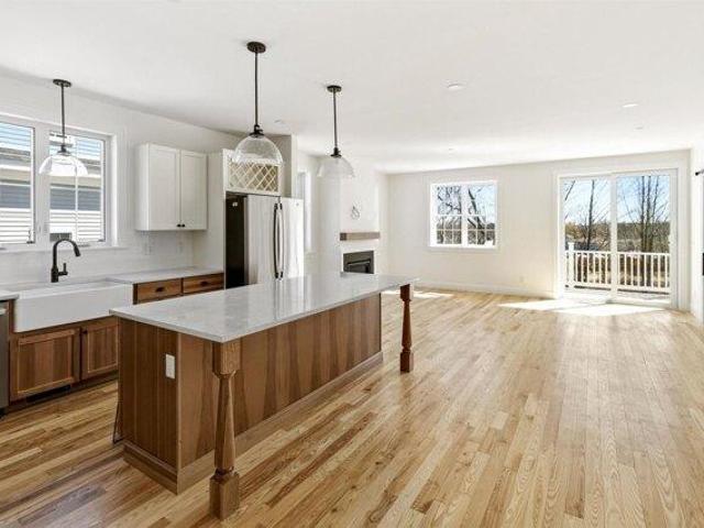 condo with 3 bedroom, Portsmouth NH ES104044719