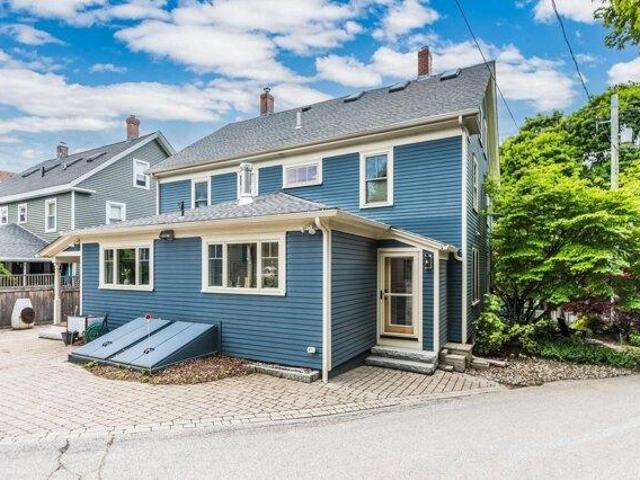 condo with 3 bedroom, Portsmouth NH ES104078141