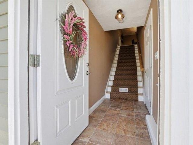 condo with 3 bedroom, Plainville MA ES104011262